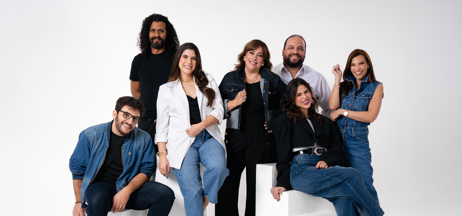 La X 102 renueva la radio con programa de temporada por toda la ciudad ...